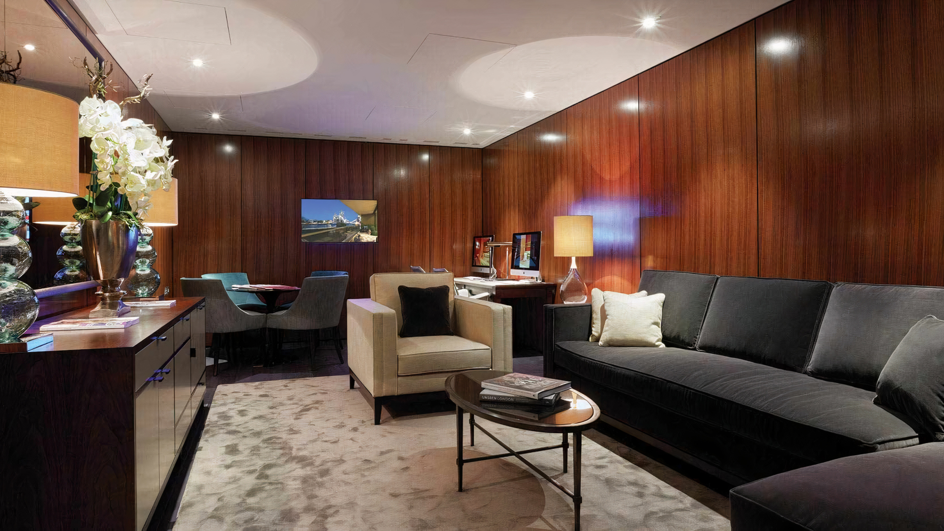 One Tower Bridge is apartments in Southwark in London